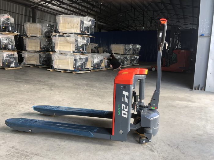 Xe nâng điện Heli Pallet truck 1.5 tấn model CBD15-ALiH | New 2023-2024 ...